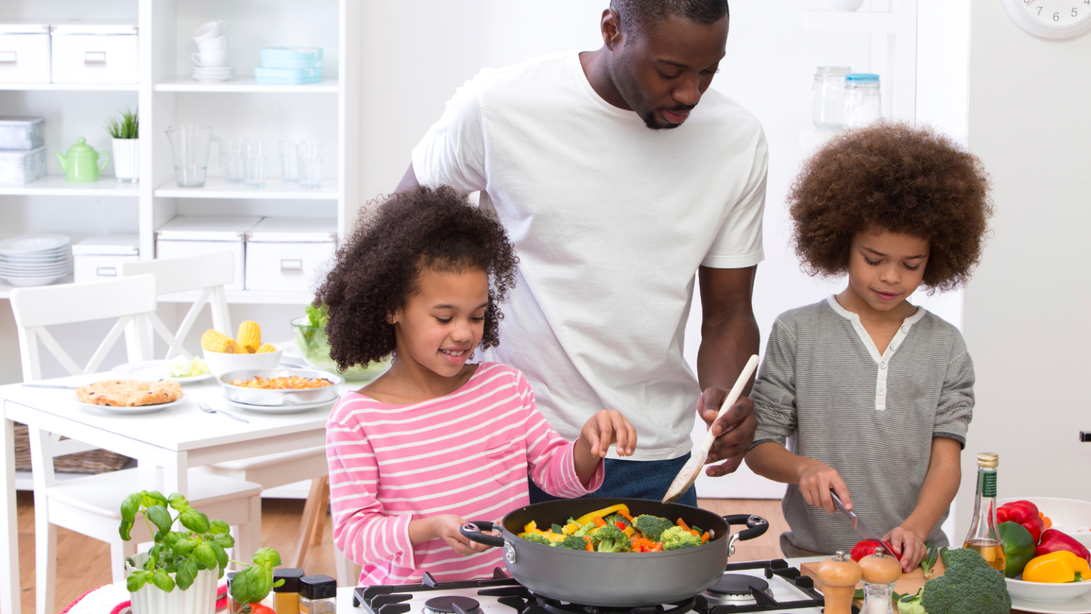 Easy Ways To Help Your Kids Develop A Love For Cooking And Baking ...