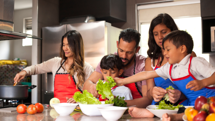 10 Time-Saving Cooking Hacks for Busy People - LavandaMichelle