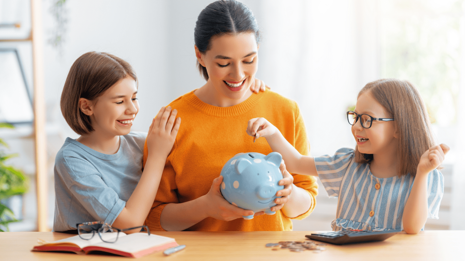 5 Simple Ways for Moms to Save Money Every Month - LavandaMichelle