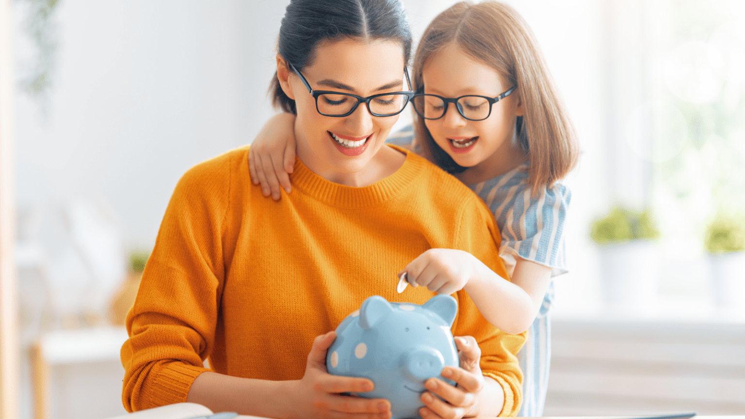 5 Simple Ways for Moms to Save Money Every Month - LavandaMichelle