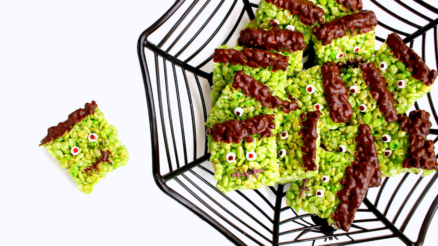 How to Plan a Fangtastic Halloween Party: 31 Treats That Will Have Your ...