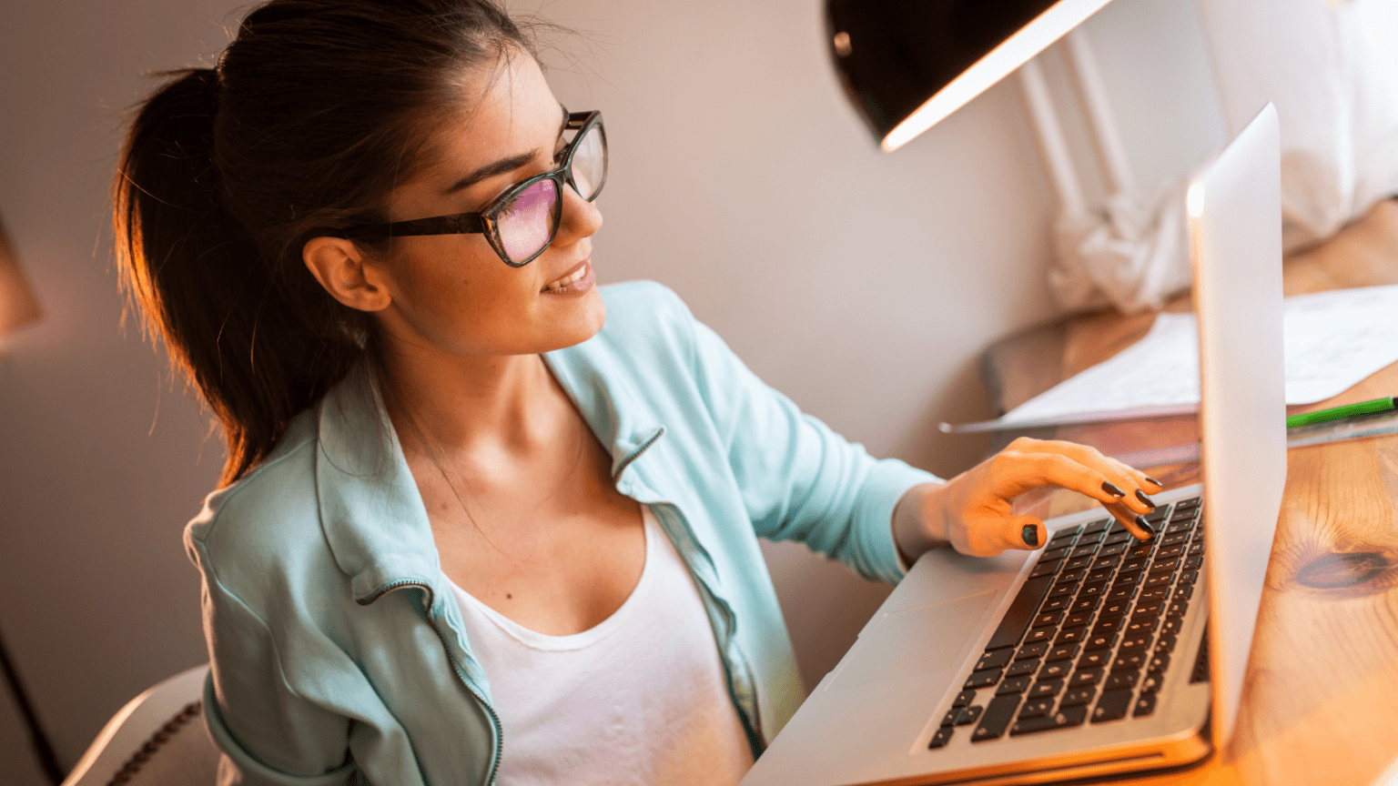 How to Stay Organized as a Blogger: Practical Tips for Maximum Productivity - LavandaMichelle